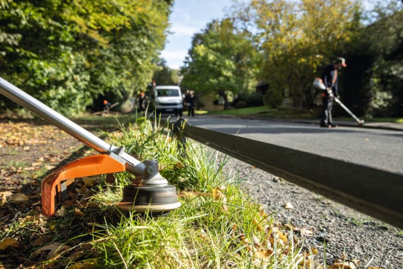 STIHL FSA 135 R Cordless Brushcutter – Powerful & Efficient