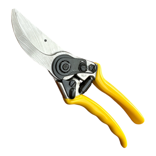 Leyat NL11 Pruning Secateurs – Professional Garden Cutting Tool